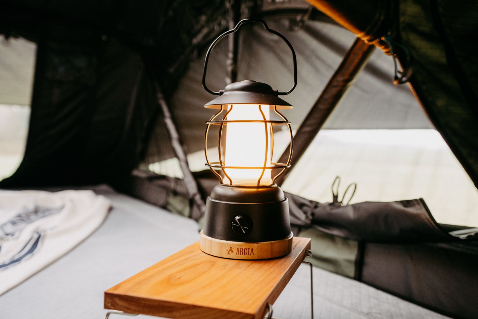 Outdoor Zubehör für Camping mit Dachzelt | ARCTA